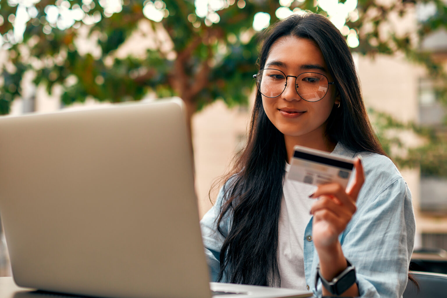 What You Need to Know About College Student Credit Card Debt in 2025