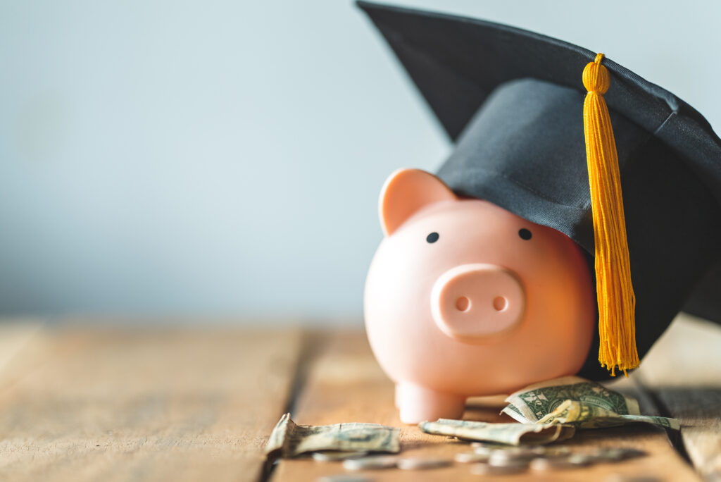 What to Know Before You Borrow: 5 Key Student Loan Facts