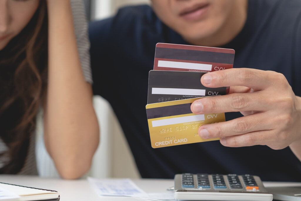 Credit Card Debt in America: Balances, Interest Rates, and Trends