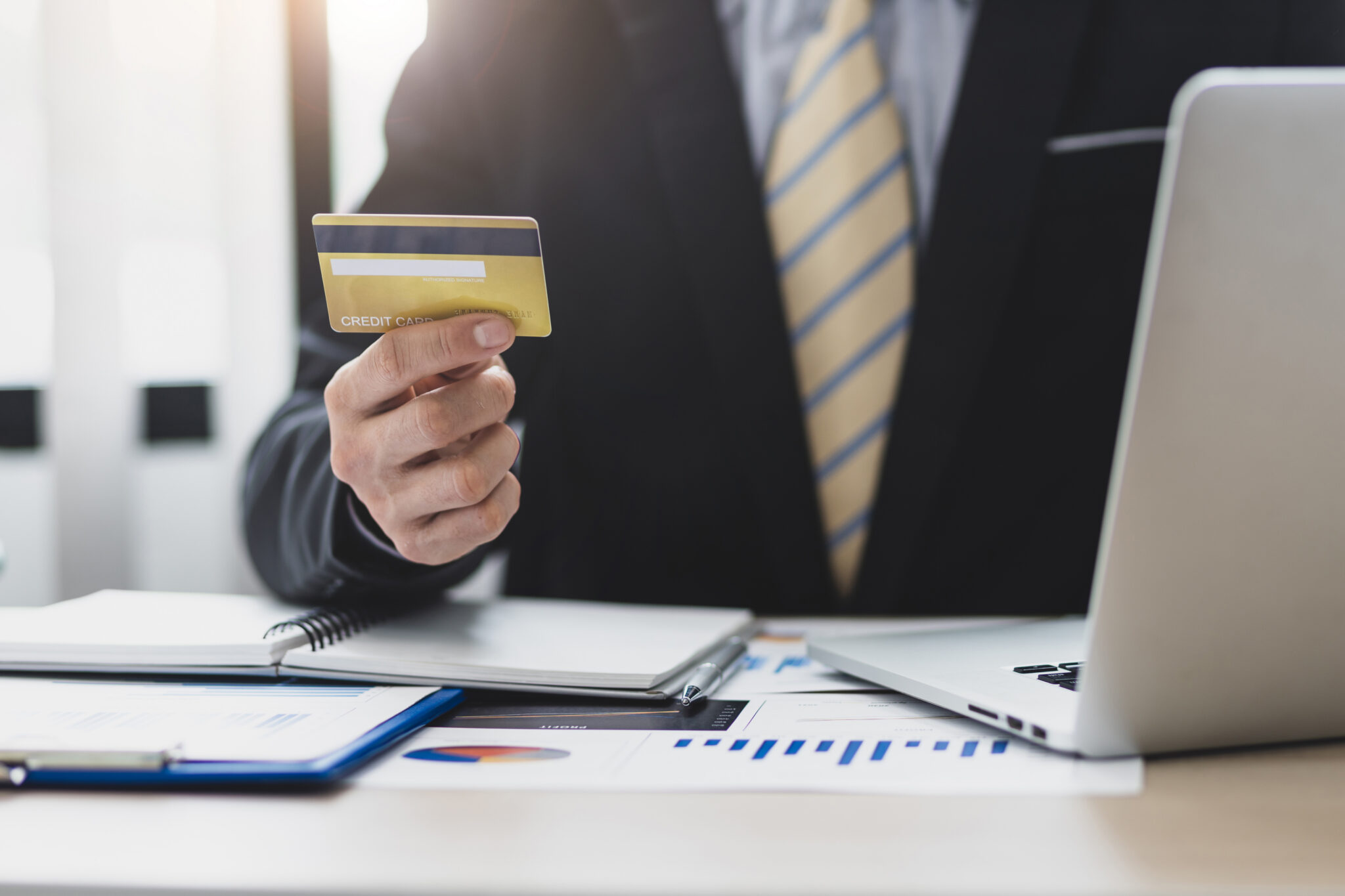 How Do Credit Limits Work? Monthly vs. Yearly Explained
